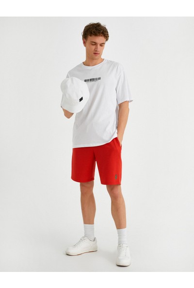 Koton Slim Fit Minimal Işlemeli Şort
