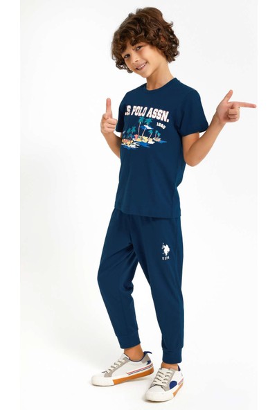 U.S. Polo Assn. US1022 Lisanslı Erkek Çocuk 2'li Takım U.S. Polo Assn. US1022 Lisanslı Erkek Çocuk 2'li Takım
