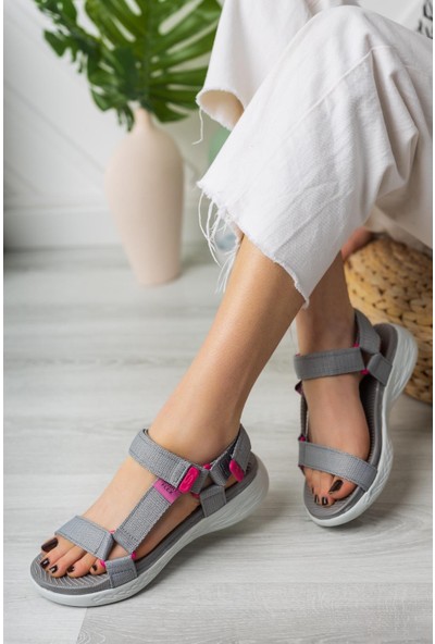 Muggo Vera Garantili Kadın Günlük Cırtlı Sandalet