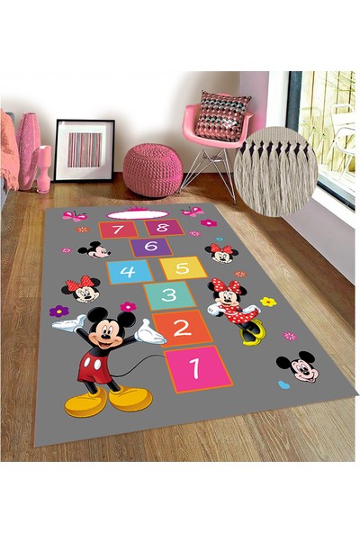 Evokids Mickey ve Minnie Seksek Desenli , Püsküllü Çocuk Halısı (100X150) Evokids Mickey ve Minnie Seksek Desenli , Püsküllü Çocuk Halısı (100X150)