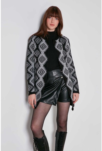 Vitrin Desenli Şardonlu Triko Hırka