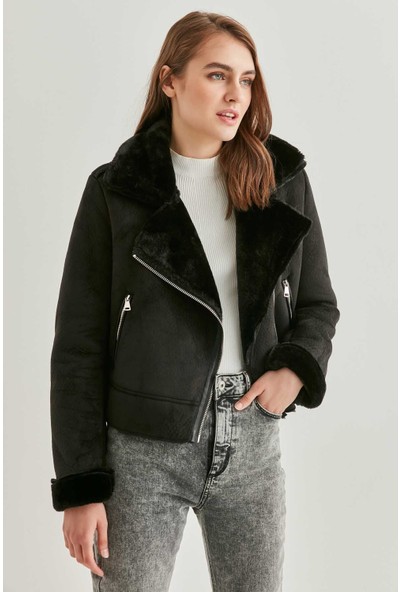 Vitrin Siyah Süet Suni Kürk Detaylı Kısa Biker Ceket
