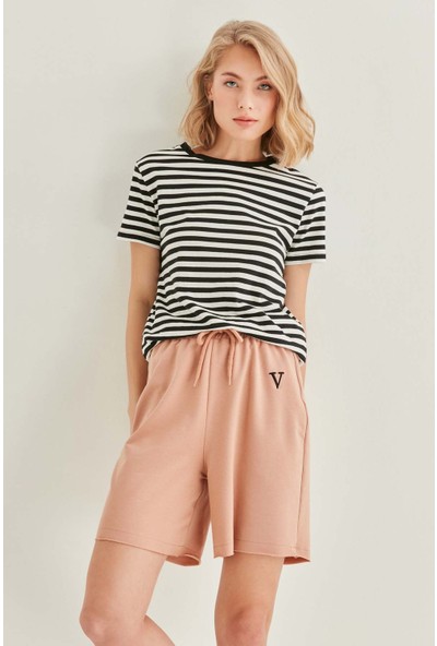Vitrin Belden Lastikli Bağcıklı Şort