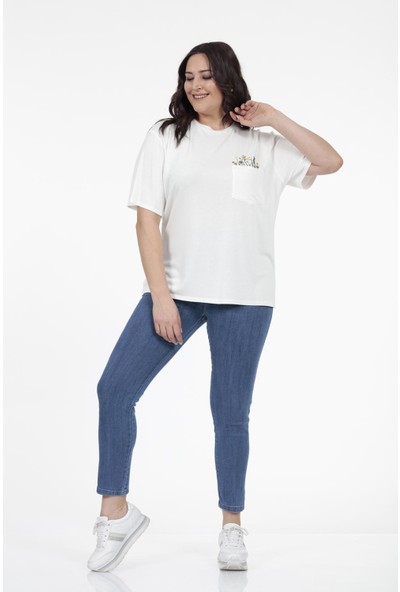 Vitrin XL Cep Çiçek Detaylı T-Shirt
