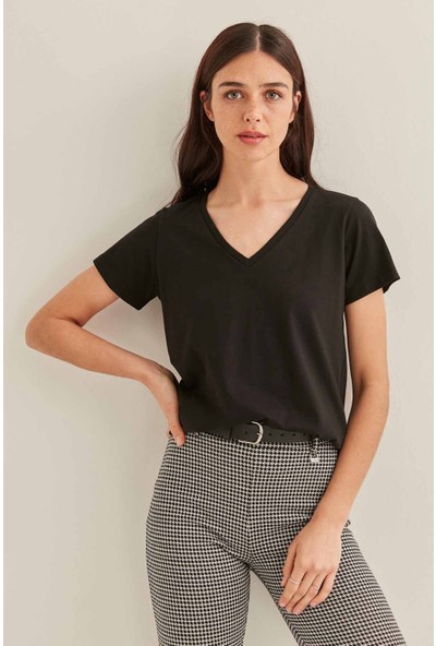 Vitrin V Yaka Kısa Kol Pamuk T-Shirt