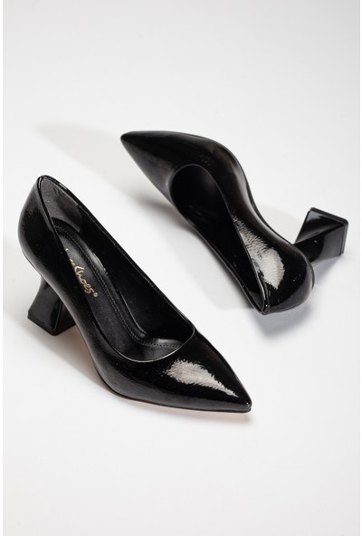 Gult Shoes Kadın Tarz Topuklu Ayakkabı Siyah Gult Shoes Kadın Tarz Topuklu Ayakkabı Siyah