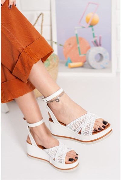 7erbilden Logan Beyaz Örgü Sandalet
