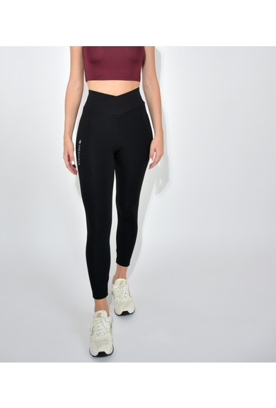 Meghna Yüksek Bel Çapraz Kesimli Siyah Tayt Meghna Yüksek Bel Çapraz Kesimli Siyah Tayt