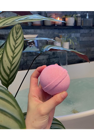 Sheldon Guest 1 Adet 80GR Esanslı Banyo Topu , Nem Topu , Bath Bomb , Banyo Bombası Sheldon Guest 1 Adet 80GR Esanslı Banyo Topu , Nem Topu , Bath Bomb , Banyo Bombası