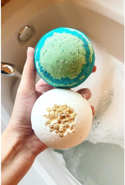 Sheldon Guest Yasemin Esanslı 1 Adet 100 gr Banyo Topu , Nem Topu , Bath Bomb , Banyo Bombası Sheldon Guest Yasemin Esanslı 1 Adet 100 gr Banyo Topu , Nem Topu , Bath Bomb , Banyo Bombası