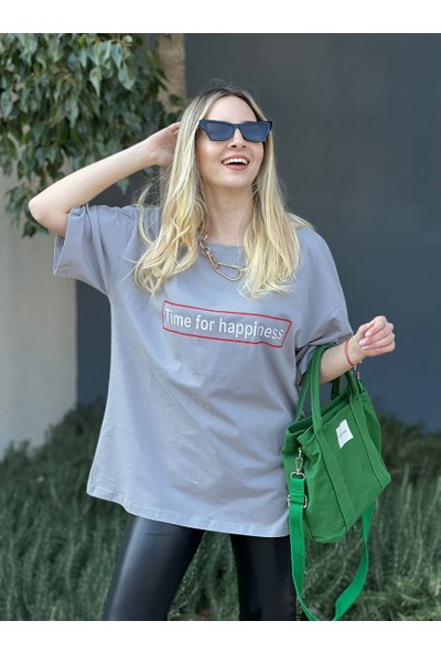 Trend Seninle Kadın Boyamalı Gri Time For Happiness Oversize T-Shirt Trend Seninle Kadın Boyamalı Gri Time For Happiness Oversize T-Shirt