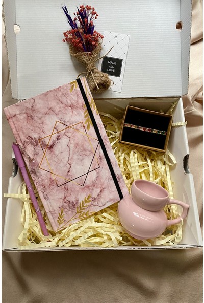 Doileta Pembe Şekerler Kutusu