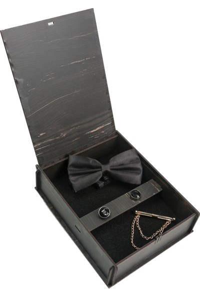 Bay Efendi Ahşap Kutulu Siyah Renk Papyon Kol Düğmesi ve Yaka Iğnesi Set PST001 Bay Efendi Ahşap Kutulu Siyah Renk Papyon Kol Düğmesi ve Yaka Iğnesi Set PST001