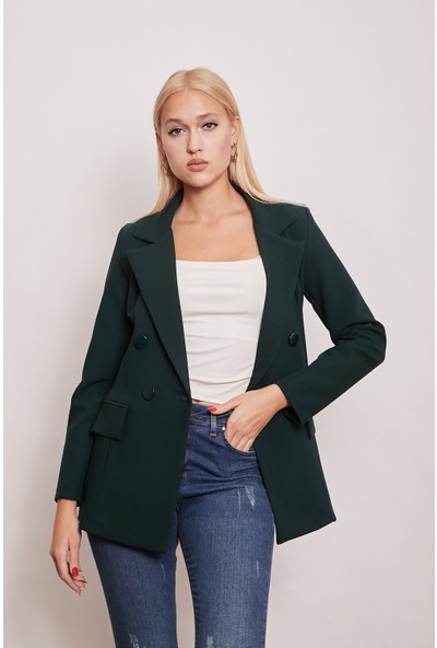Jument Kadın Düğme Detaylı Uzun Kol Şık Ofis Süs Cep Kapaklı Kumaş Blazer Ceket-Zümrüt Jument Kadın Düğme Detaylı Uzun Kol Şık Ofis Süs Cep Kapaklı Kumaş Blazer Ceket-Zümrüt