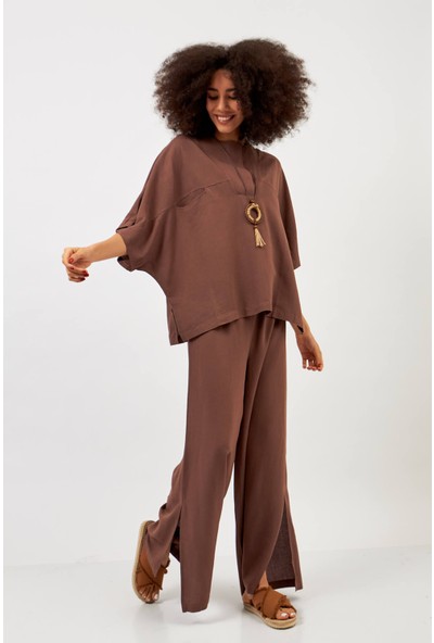 Coral Kolye Detaylı Takım Kahve