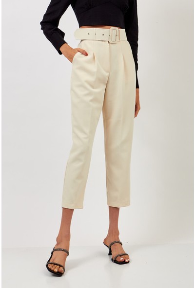 Coral Kaplama Kemerli Pantolon Ekru