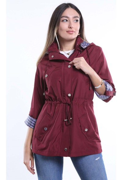 İntersivin Çıkarılabilir Kapüşonlu Fermuar ve Çıtçıt Kapamalı Kadın Trençkot