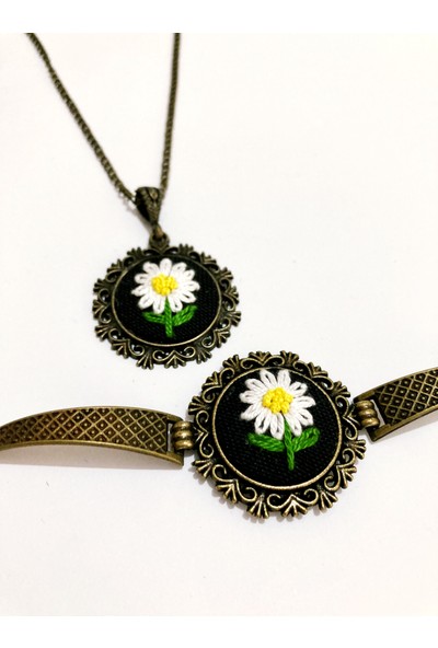 Örgüce Papatya Siyah Kolye Bileklik Seti Hediyelik El Emeği Bijuteri Takı Örgüce Papatya Siyah Kolye Bileklik Seti Hediyelik El Emeği Bijuteri Takı