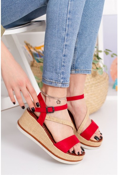 Chie Collection Larisa Kırmızı Süet Hasır Detaylı Sandalet