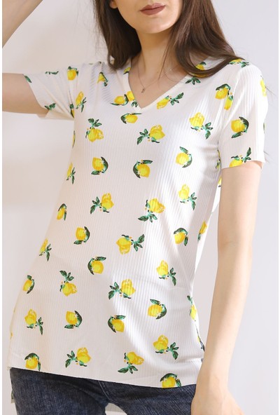 Desenli Yırtmaçlı Tişört Beyazsarı