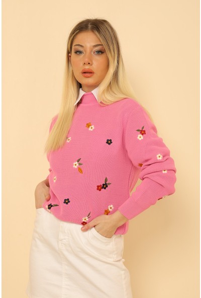 Gülseli Kadın Nakış Baskılı Crop Triko Kazak