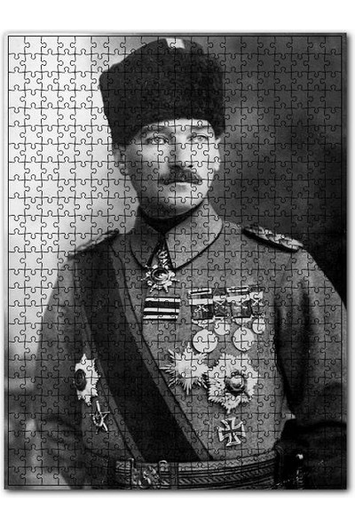 Cakapuzzle Atatürk Kalpaklı Madalyalı 500 Parça Puzzle Yapboz Mdf (Ahşap) Cakapuzzle Atatürk Kalpaklı Madalyalı 500 Parça Puzzle Yapboz Mdf (Ahşap)