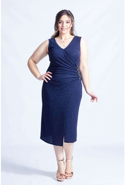 Moda Berray 4048 Lacivert Simli Esnek Kumaş Beli Işlemeli Büyük Beden Elbise Moda Berray 4048 Lacivert Simli Esnek Kumaş Beli Işlemeli Büyük Beden Elbise