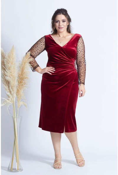 Moda Berray 78004 Bordo Yanı Işlemeli Kadife Büyük Beden Elbise Moda Berray 78004 Bordo Yanı Işlemeli Kadife Büyük Beden Elbise