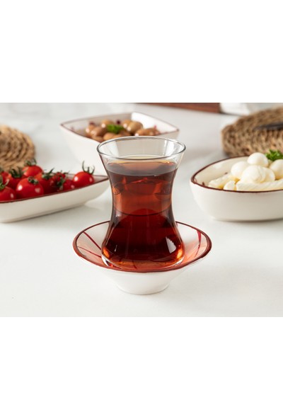 Madame Coco Vie Rouge Tuyau Çay Tabağı - 10 cm Madame Coco Vie Rouge Tuyau Çay Tabağı - 10 cm
