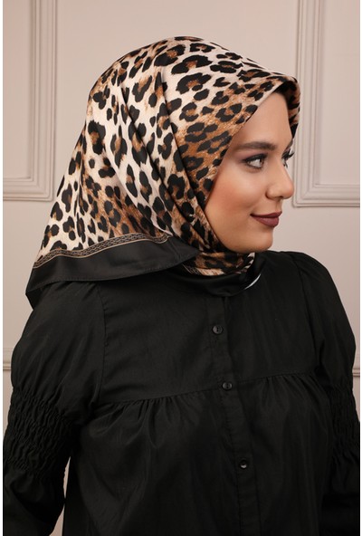Hecca Leopar Eşarp