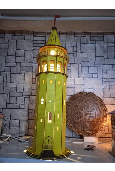 Emrcadde LED Işıklı Galata Kulesi
