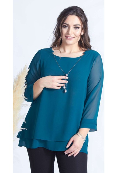 Moda Berray 1934 Petrol Kolye Yakalı Şifon Büyük Beden Şık Bluz Moda Berray 1934 Petrol Kolye Yakalı Şifon Büyük Beden Şık Bluz