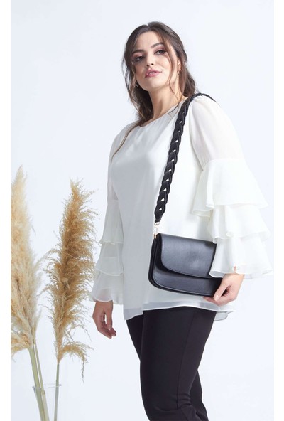 Moda Berray 28009 Ekru Kolları Fırfırlı Büyük Beden Bluz Moda Berray 28009 Ekru Kolları Fırfırlı Büyük Beden Bluz
