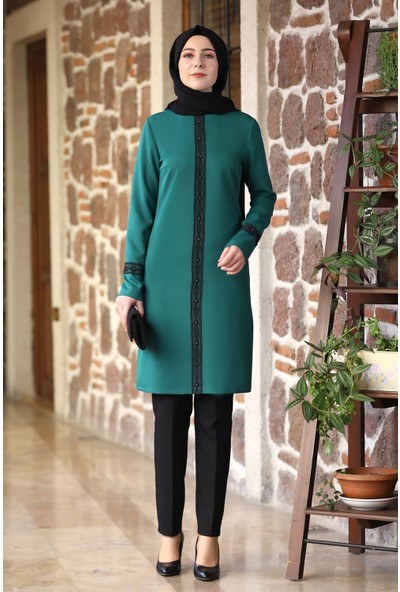Tesettür Takım Lena Tunik & Pantolon Ikili Takım - Zümrüt Tesettür Takım Lena Tunik & Pantolon Ikili Takım - Zümrüt