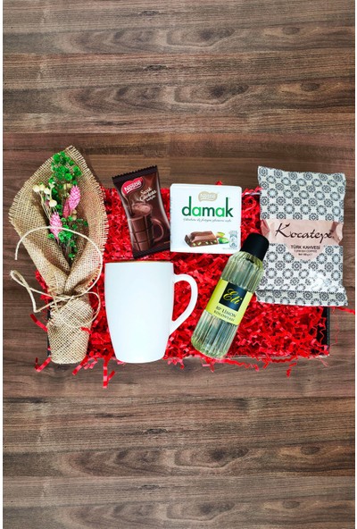 Hercai Store Karaca Beyaz Porselen & Kocatepe Kahve Seti Armağan Kutusu Hercai Store Karaca Beyaz Porselen & Kocatepe Kahve Seti Armağan Kutusu