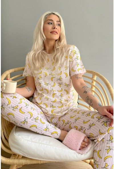 Pijama Evi Lokale Banane Baskılı Kısa Kollu Kadın Pijama Takımı