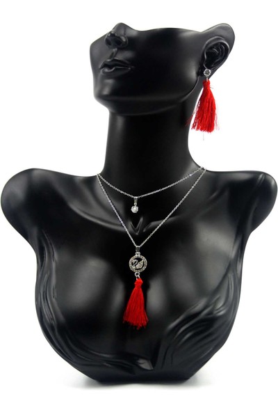 Beoje Kırmızı Bijuteri Kolye Gümüş Renk Tasarımlı Taşlı Kuğu Temalı Püsküllü Beoje Kırmızı Bijuteri Kolye Gümüş Renk Tasarımlı Taşlı Kuğu Temalı Püsküllü