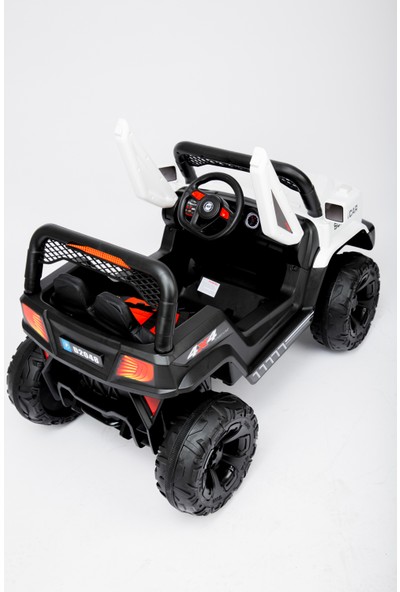 Mercedes 12V 4x4 Beyaz Akülü Jeep Mercedes 12V 4x4 Beyaz Akülü Jeep