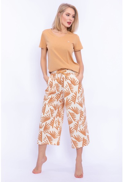 Arnetta Yaprak Desenli Camel Kadın Kapri Takım