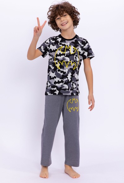 Batman Siyah Erkek Çocuk Pijama Takımı Batman Siyah Erkek Çocuk Pijama Takımı