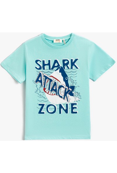 Koton Bisiklet Yaka Normal Kalıp Baskılı Koyu Yeşil Erkek Çocuk T-Shirt - 2SKB10030TK Koton Bisiklet Yaka Normal Kalıp Baskılı Koyu Yeşil Erkek Çocuk T-Shirt - 2SKB10030TK