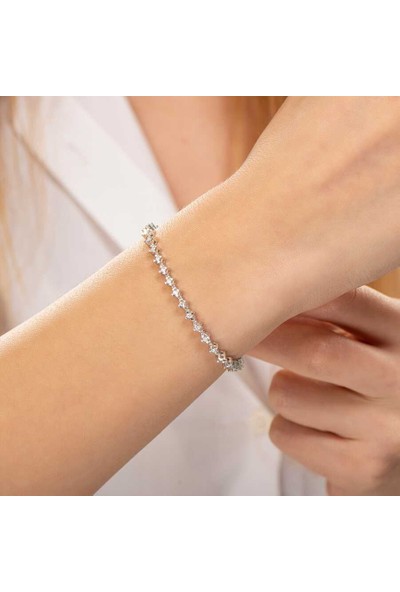 Luziana Pırlanta 1,00 Karat Suyolu Pırlanta Bileklik Luziana Pırlanta 1,00 Karat Suyolu Pırlanta Bileklik