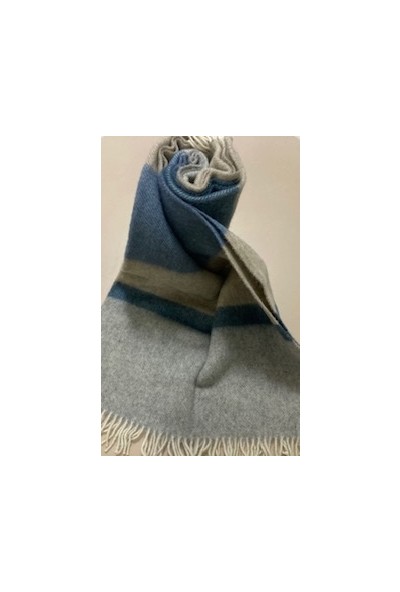 Genç Ev Home %100 Saf Yün Scotch Dizlik - Tv Battaniye 130 x 170 cm Genç Ev Home %100 Saf Yün Scotch Dizlik - Tv Battaniye 130 x 170 cm