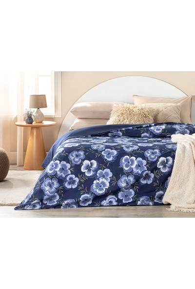 Pansy Bloom Pamuklu Extra King Nevresim 260X240 cm Koyu Mavi Pansy Bloom Pamuklu Extra King Nevresim 260X240 cm Koyu Mavi