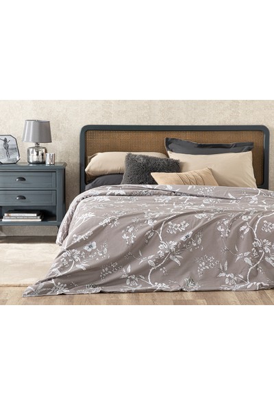 English Home Secret Garden Pamuklu Extra King Nevresim 260X240 cm Kahverengi English Home Secret Garden Pamuklu Extra King Nevresim 260X240 cm Kahverengi