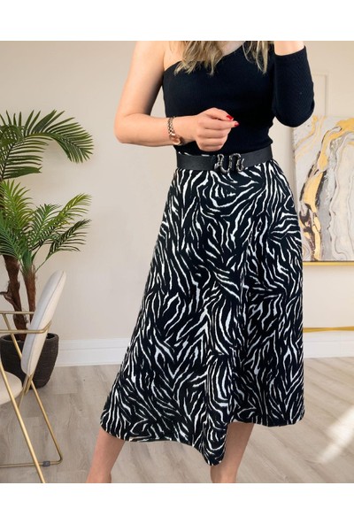 Moda Yakamoz Dalgıç Krep Kumaş Zebra Desenli Etek Moda Yakamoz Dalgıç Krep Kumaş Zebra Desenli Etek