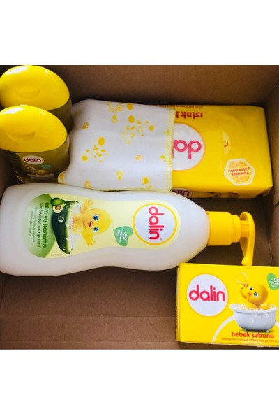 Bright Stars Yeni Doğan Bebek Hediye Sepeti Islak Mendil, Yemek Mendili , Sabun, Saç ve Vücut Şampuanı Bright Stars Yeni Doğan Bebek Hediye Sepeti Islak Mendil, Yemek Mendili , Sabun, Saç ve Vücut Şampuanı