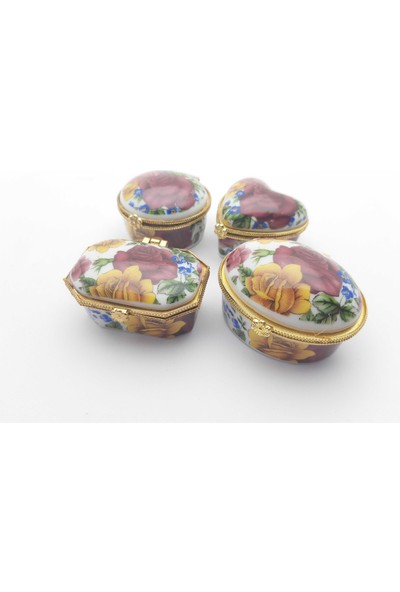 Be Beauty Bordo Gül Desenli Dört Farklı Şekilde Minyatür Porselen Kutu (4 Adet) Be Beauty Bordo Gül Desenli Dört Farklı Şekilde Minyatür Porselen Kutu (4 Adet)