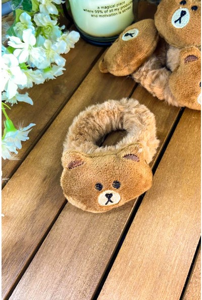 Şubu Tasarım Tekli Ayıcık Figürlü Peluş Lastik Toka Kahverengi SBT506 Şubu Tasarım Tekli Ayıcık Figürlü Peluş Lastik Toka Kahverengi SBT506