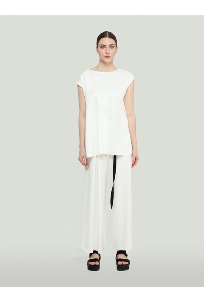 BAQA Bisiklet Yaka Kolsuz Ekru Bluz